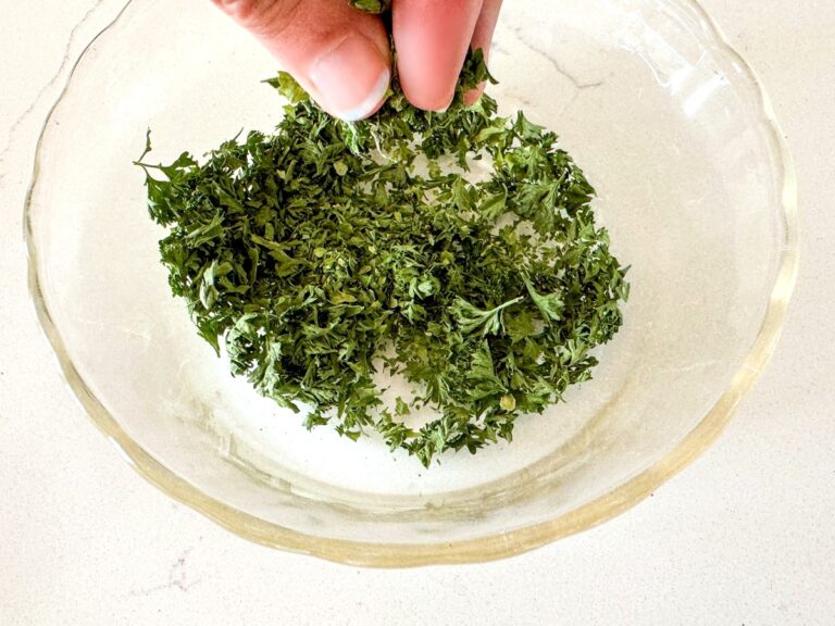 How to Dry Parsley - Oven, Dehydrator or Air - An Oregon Cottage